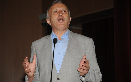 “19 HAFİZE TÖRENLE TAC GİYDİ”